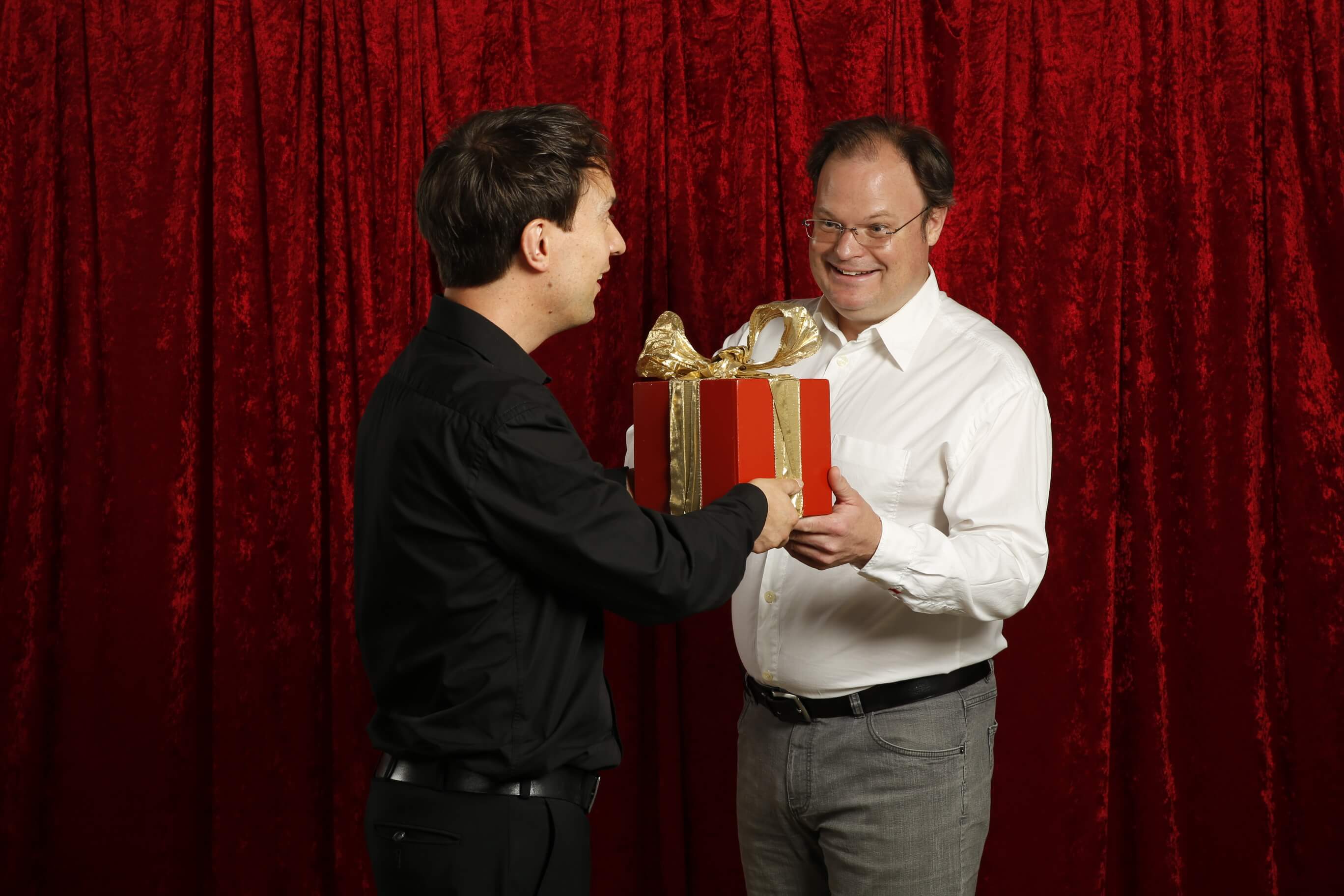 Zauberer aus NRW - Zaubershow & Close Up Magier buchen